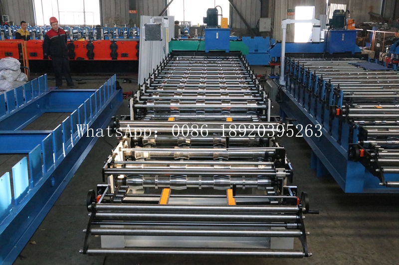 HX | R panel roll forming machine